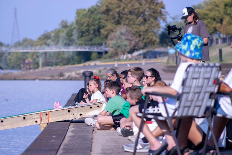 Photos: Flotsam River Circus performs in Huntington | Photos News ...