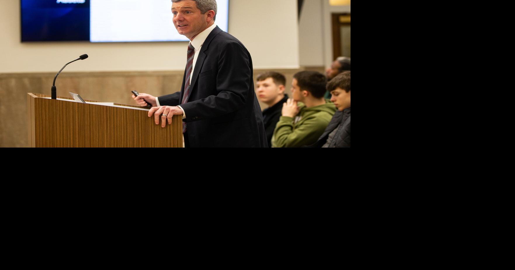 Huntington Mayor Patrick Farrell gives first budget message | News ...