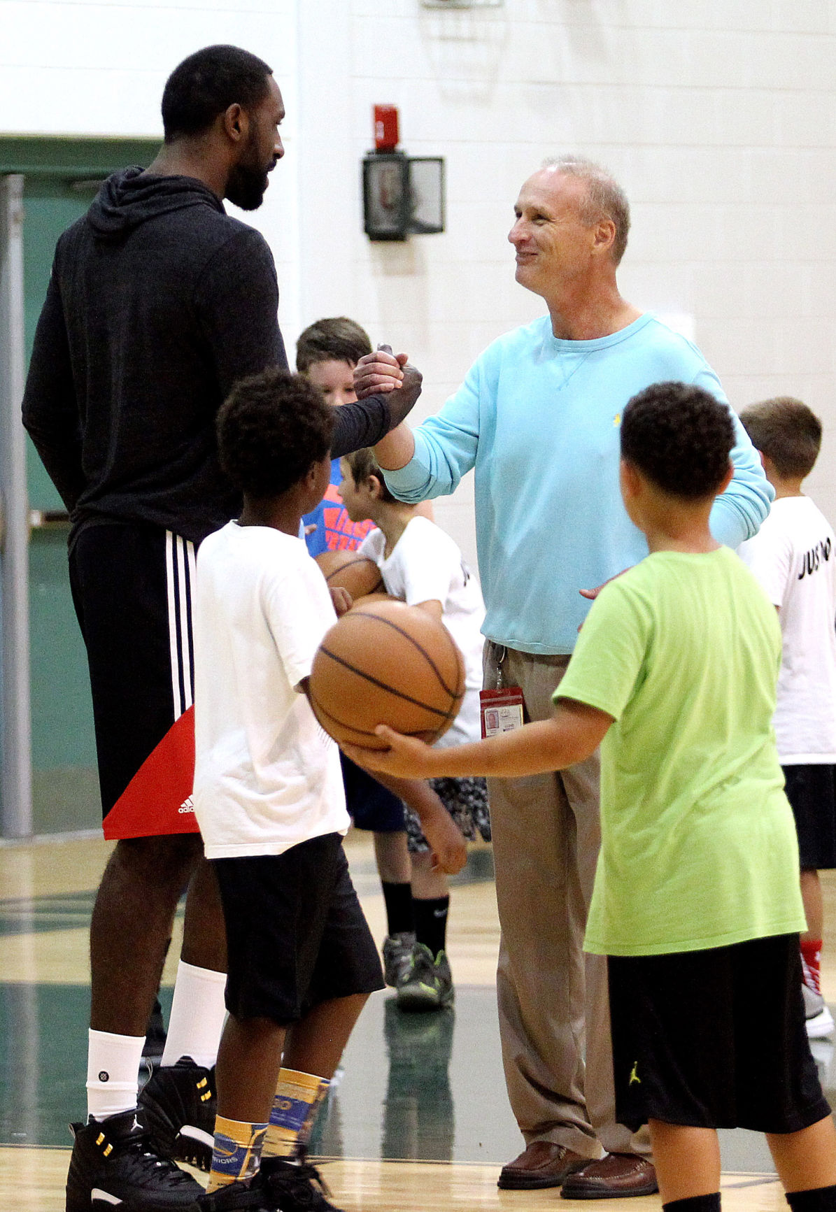 NBA player Patterson teaches kids during camp at HHS | Youth Sports ...