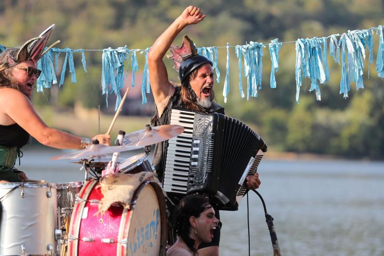 FLOTSAM River Circus docks in Huntington | News | herald-dispatch.com