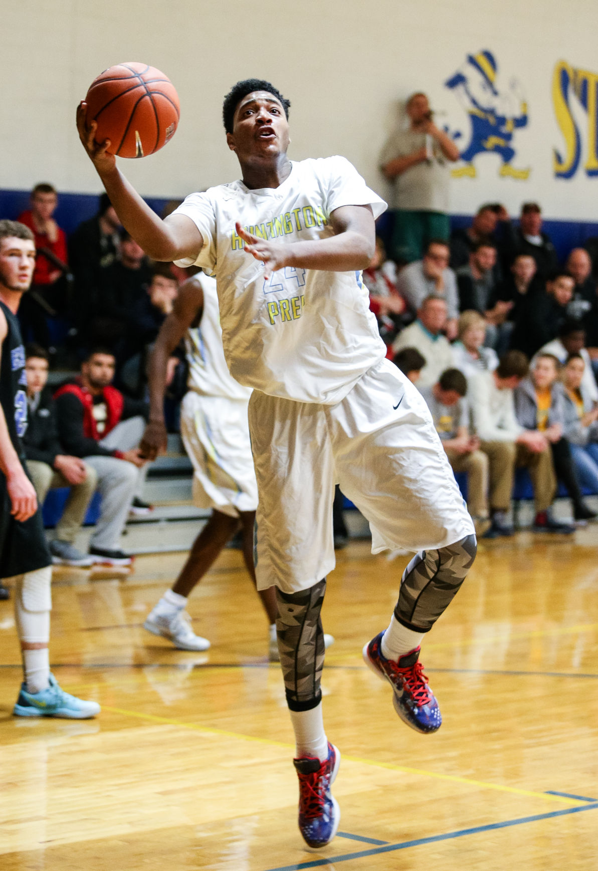 Photos: Huntington Prep vs. Alice Lloyd College JV, basketball ...