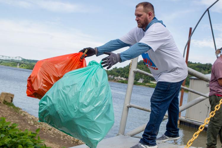 Photos: Ohio River Cleanup at Harris Riverfront Park | Multimedia ...
