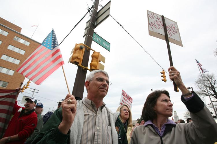 Gallery: Tea Party Protest | Photos News | herald-dispatch.com