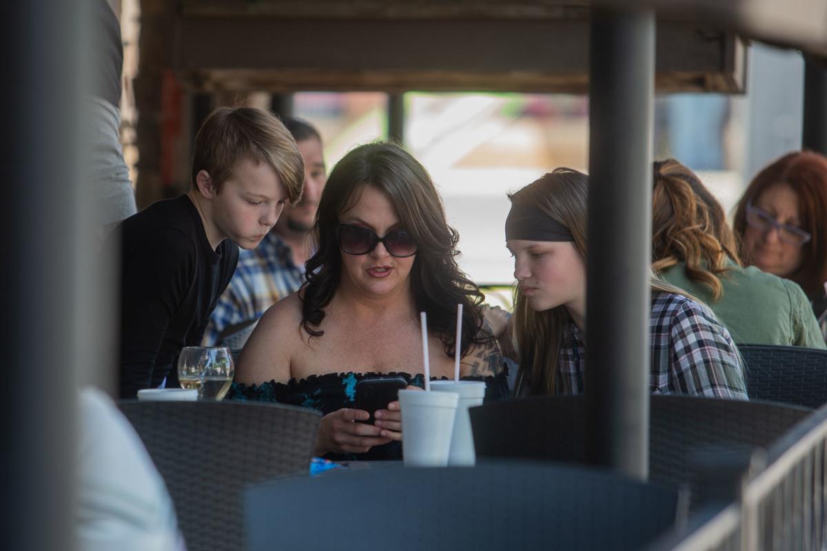 A 'distant' Mother's Day | Coronavirus | herald-dispatch.com