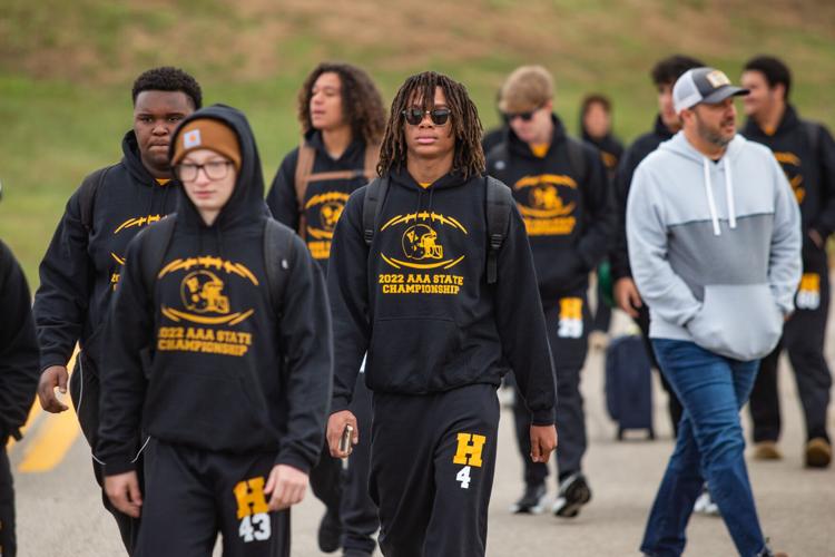 Photos: HHS Football Team Send-off | Multimedia | herald-dispatch.com