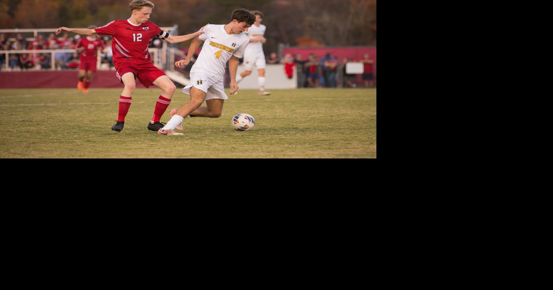 Photos: Boys Region 4 Class AAA soccer finals, Hurricane vs. Huntington ...