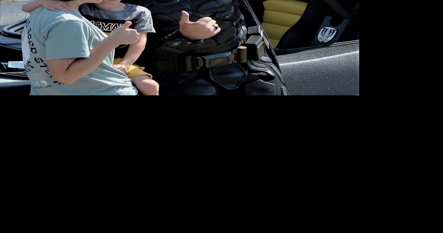 Batman visits Eleanor Library | Putnam News | herald-dispatch.com