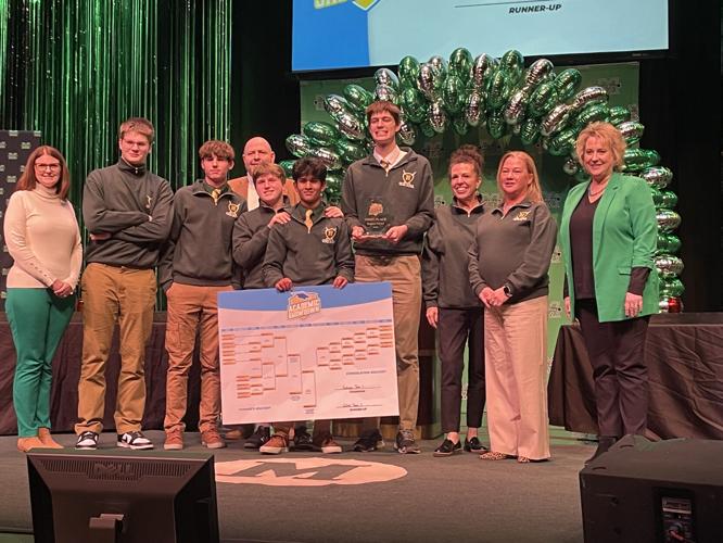 Huntington High wins regional Academic Showdown, to compete in finals ...