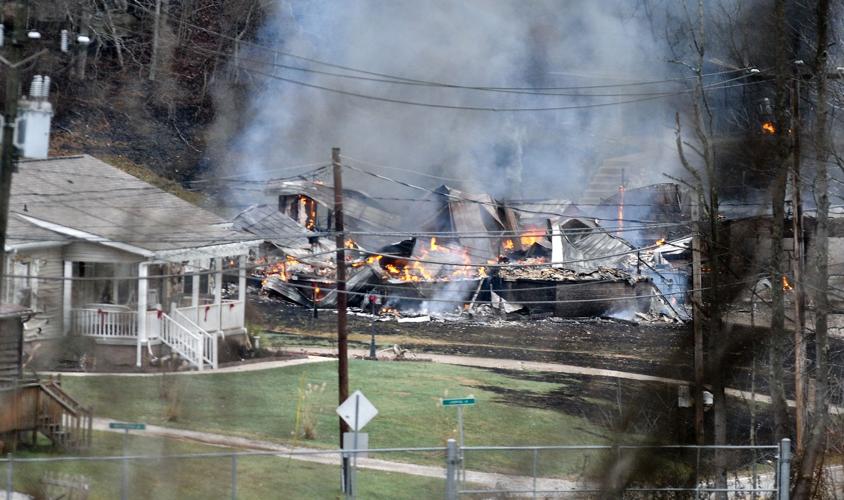 Gallery: Gas line explosion in Sissonville, W.Va. | Photos News ...