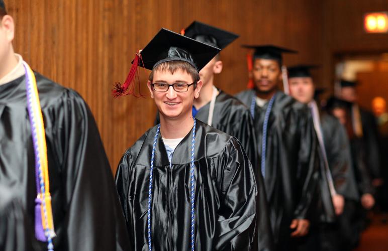 ITT Tech hosts fall quarter graduation | News | herald-dispatch.com