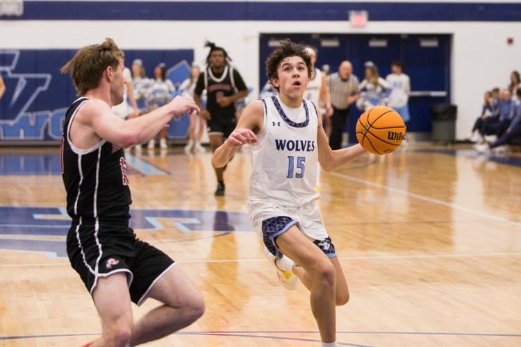 Spring Valley rallies past Hurricane 48-44 | Sports | herald-dispatch.com