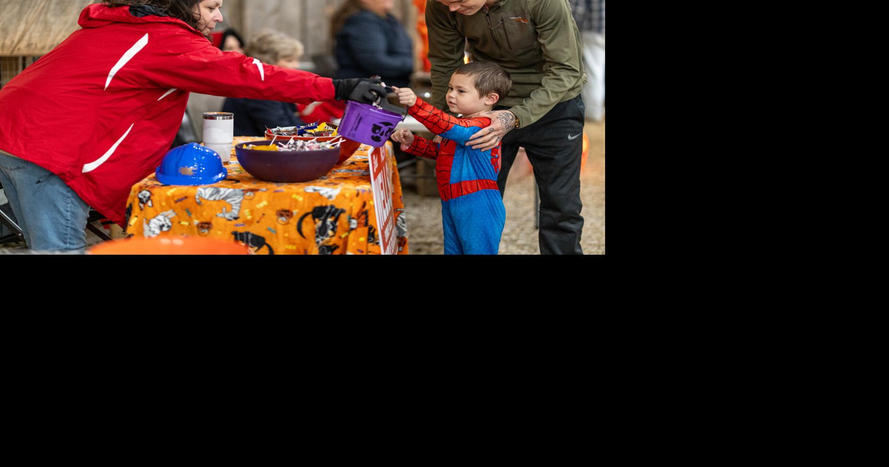 Photos: Trick-or-Treat at the Pumpkin Patch | Multimedia | herald ...