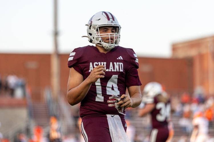 Tomcats trip up Raceland in opener | Sports | herald-dispatch.com