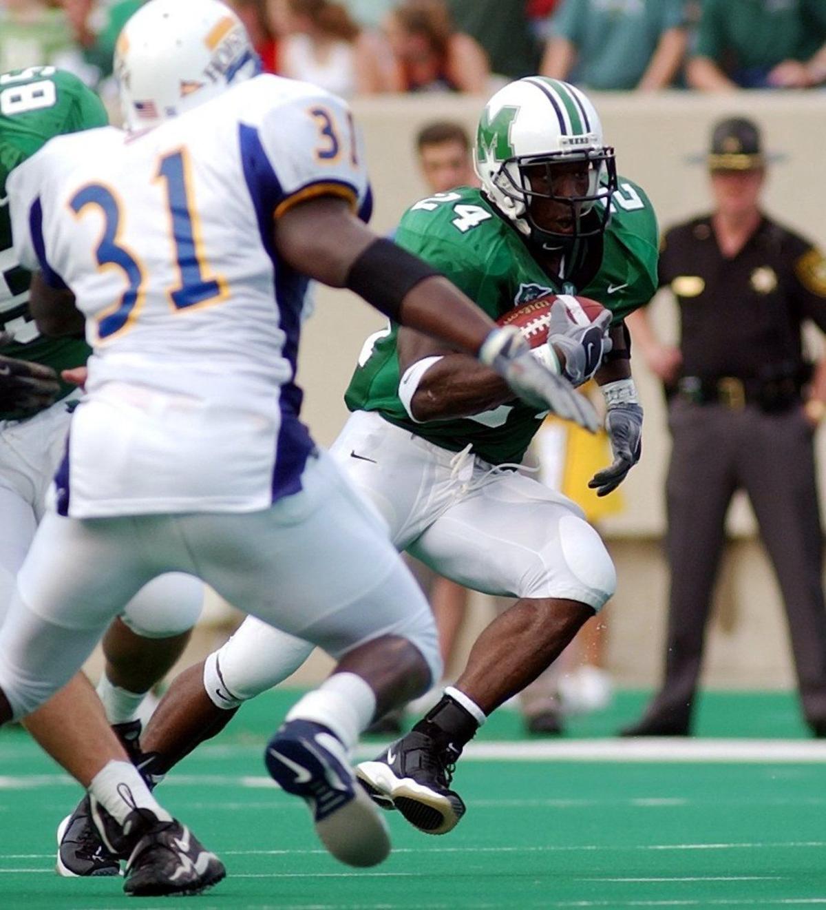 Gallery: Marshall vs. Hofstra, Aug. 30, 2003 | Photos Marshall Sports ...