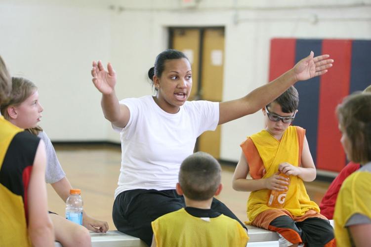 Keith Veney comes back to teach | Youth Sports | herald-dispatch.com