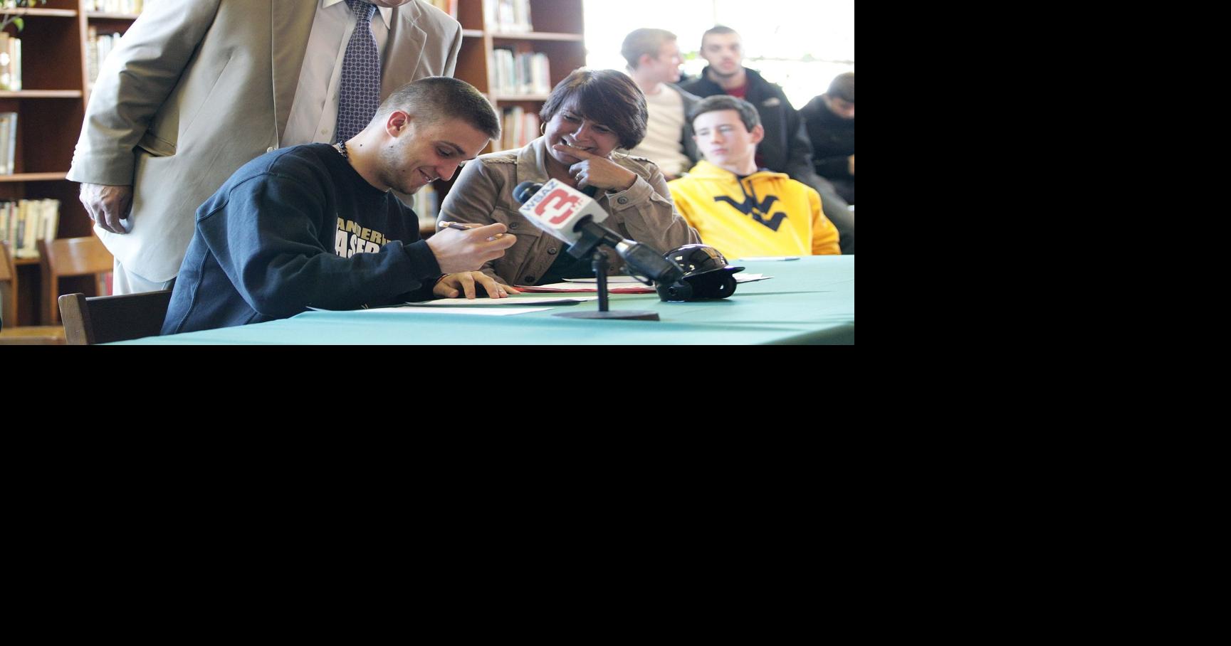 Mundy signs to play baseball at Vandy | Sports | herald-dispatch.com