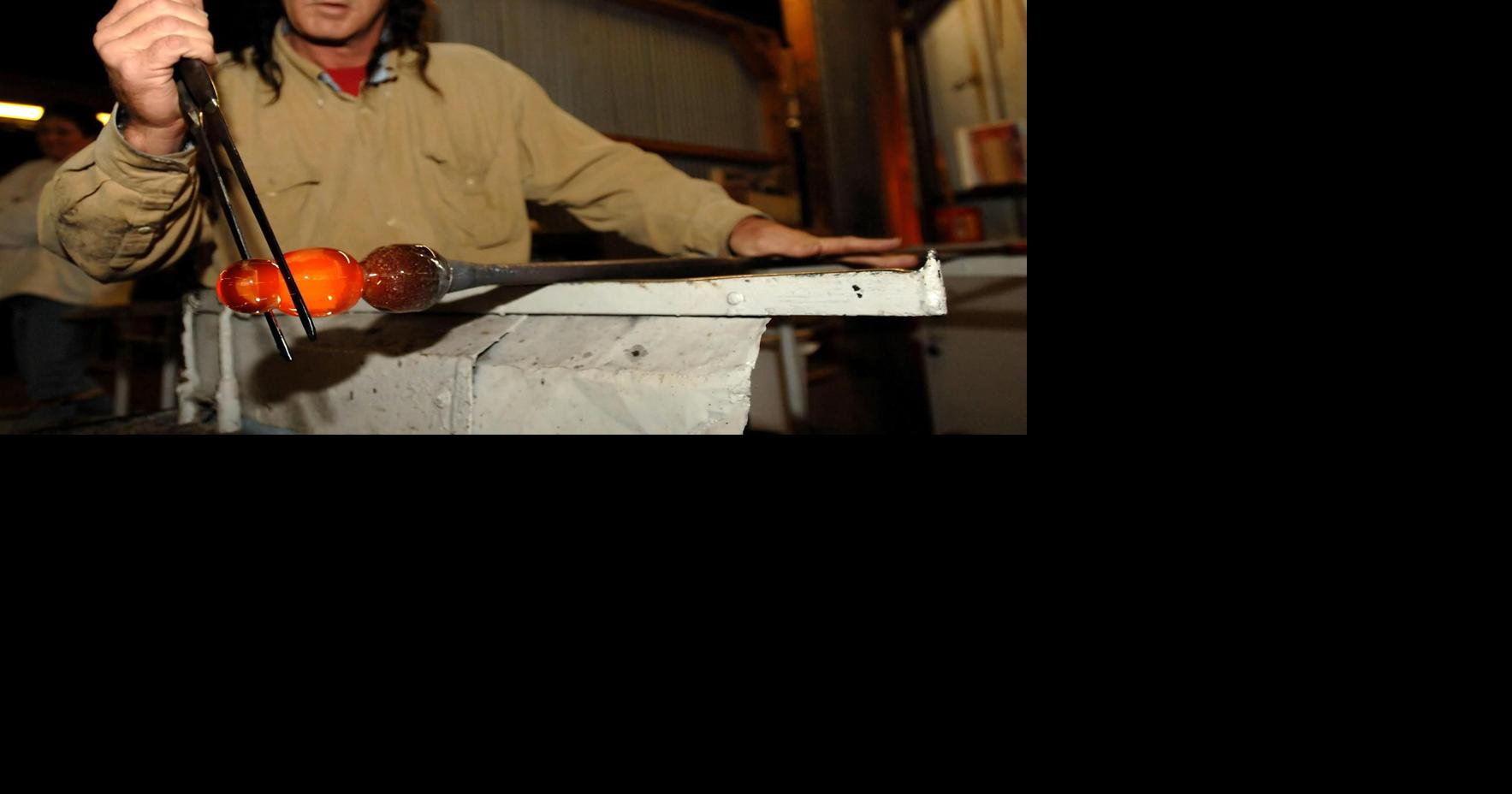 Blenko unveils new items in pink ice color for the holiday season ...