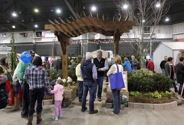 Photos: WSAZ Home and Garden Show | Multimedia | herald-dispatch.com