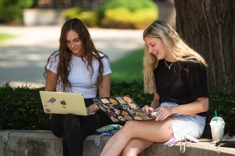 Upperclassmen return to Marshall's classrooms | Marshall University ...