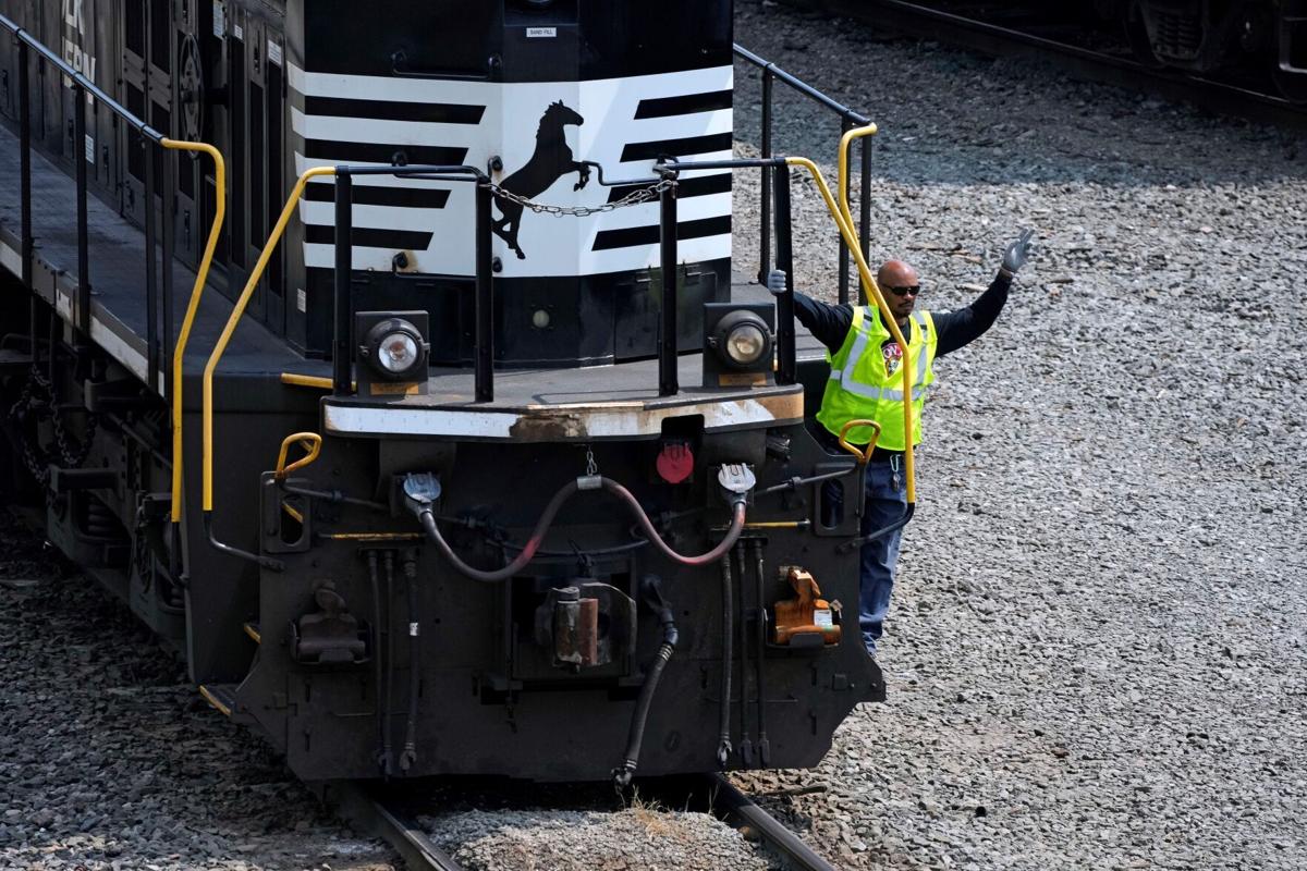 Railroads silent on STB decision about UP-NS merger | Business | herald-dispatch.com