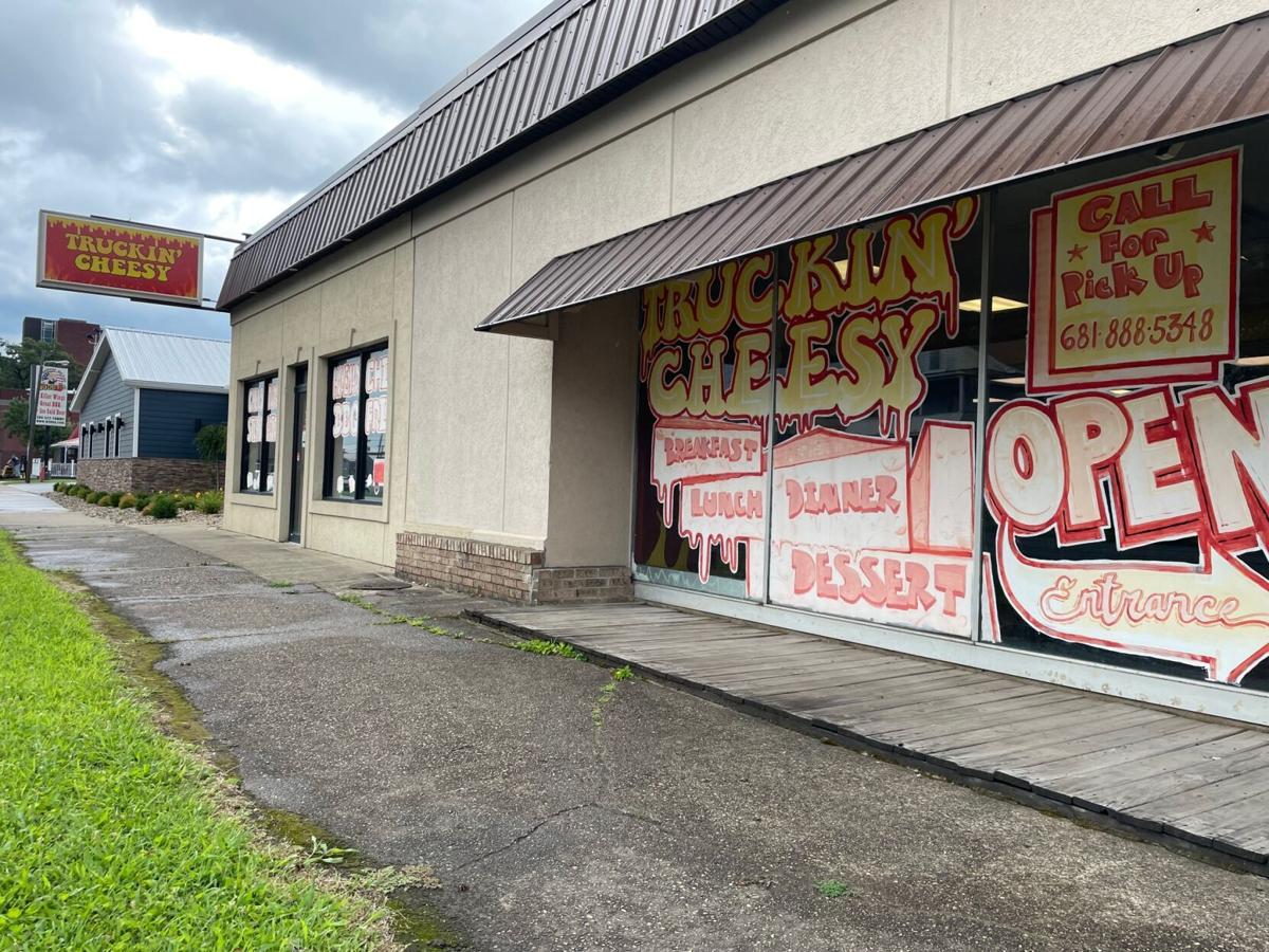 Truckin' Cheesy serves top-rated Philly and more | Dining Guide ...