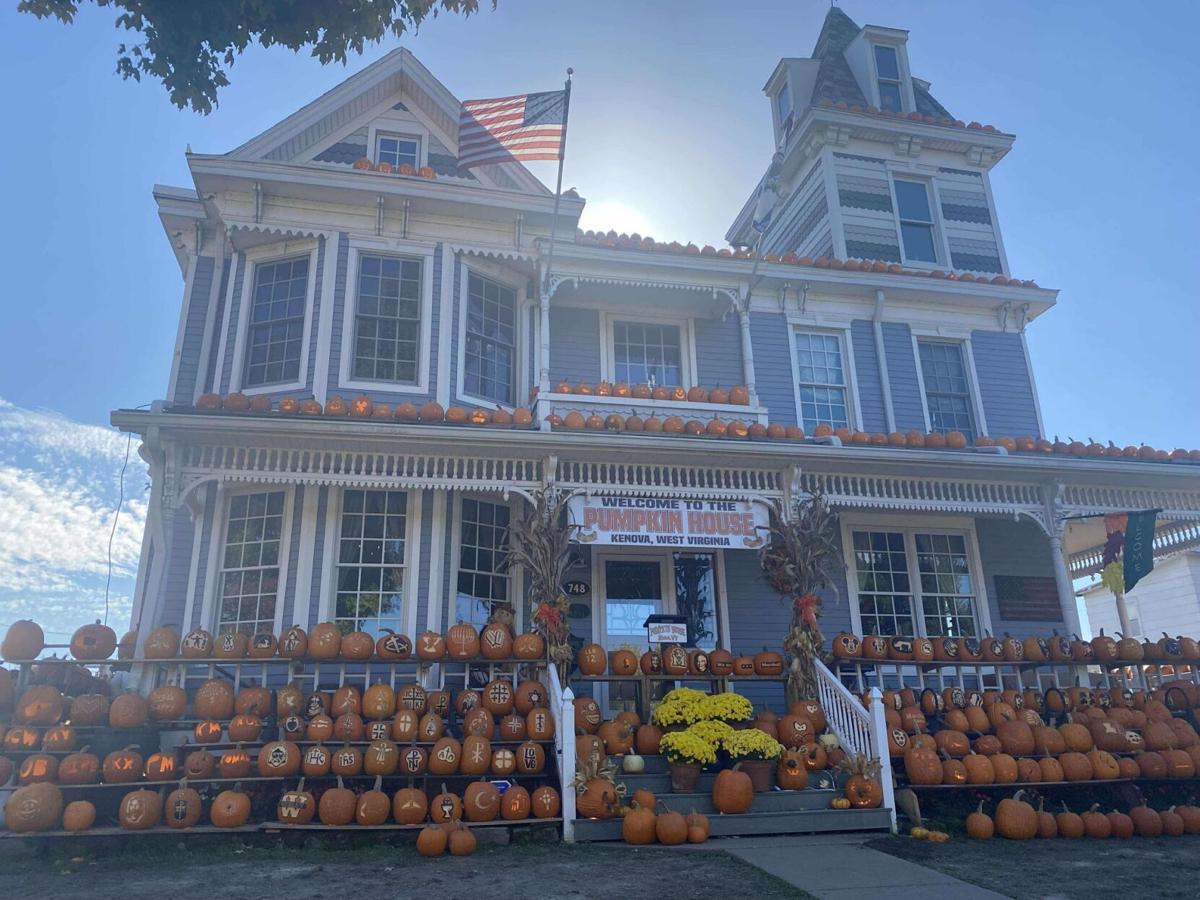 AutumnFest brings hundreds to Kenova Pumpkin House attraction | News | herald-dispatch.com
