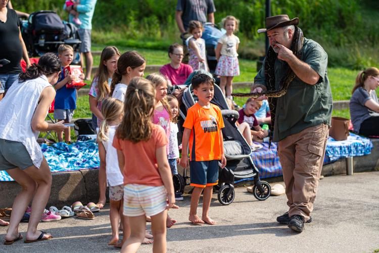 Photos: Dr. Des Coveries Wild Animal Show | Multimedia | herald ...