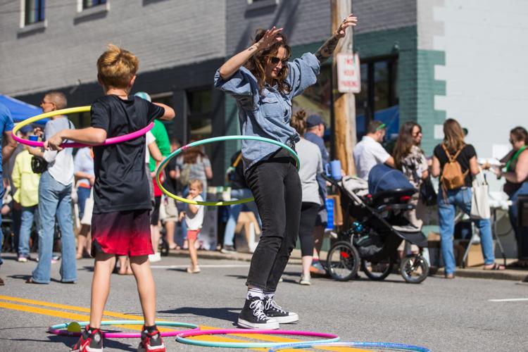 Barbara Kingsolver visits Barboursville Bookstore | Features ...