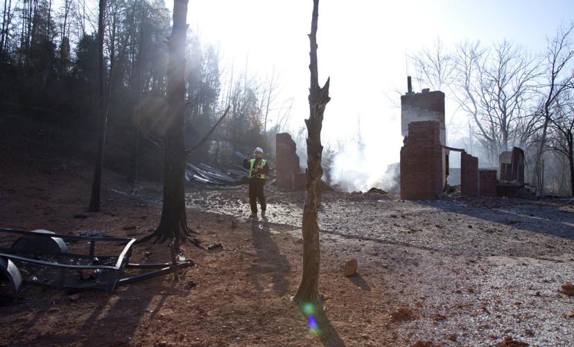 Gallery: Gas line explosion in Sissonville, W.Va. | Photos News ...