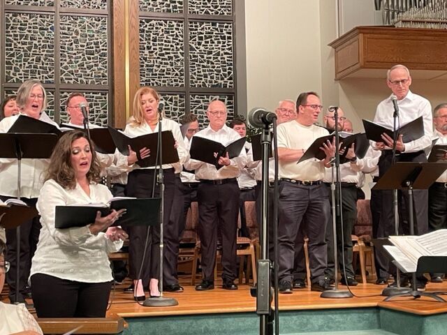 Hurricane chorus, band concert benefits Community Cupboard | Putnam ...