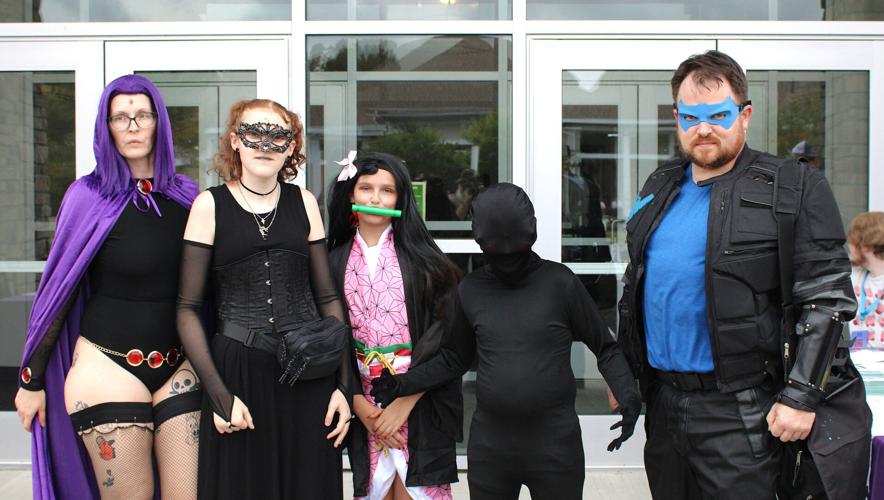 HurriCon brings celebrities, cosplayers and more to Valley Park ...