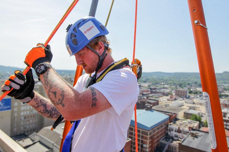 Photos: People Rappel "Over the Edge" for United Way | Multimedia ...