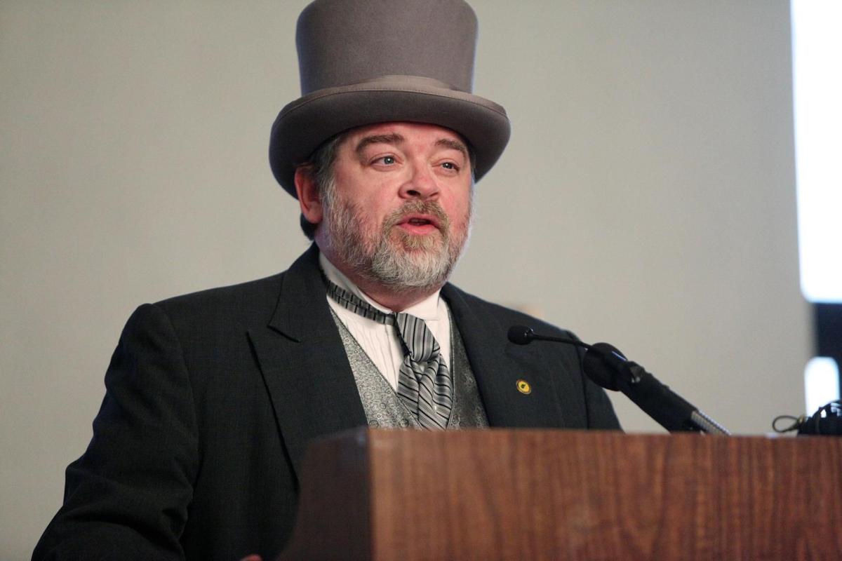 Gallery: Kim Wolfe sworn in as mayor of Huntington | Photos News ...