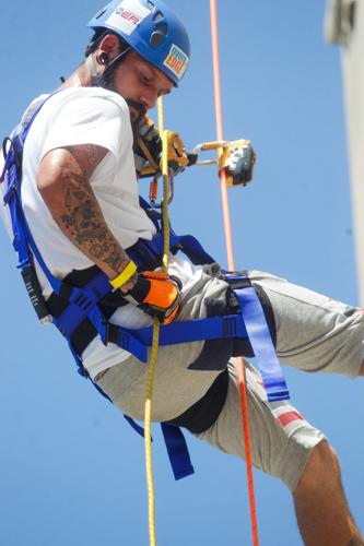 Photos: People Rappel "Over the Edge" for United Way | Multimedia ...