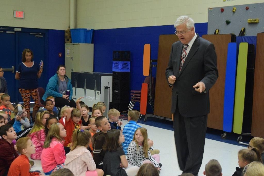 State Treasurer presents cash award to Putnam County teacher | Putnam ...
