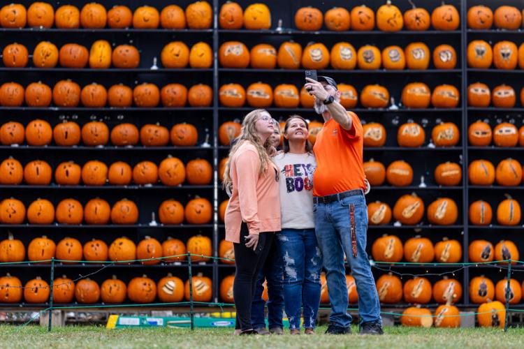 Photos: Kenova Pumpkin House | Multimedia | herald-dispatch.com