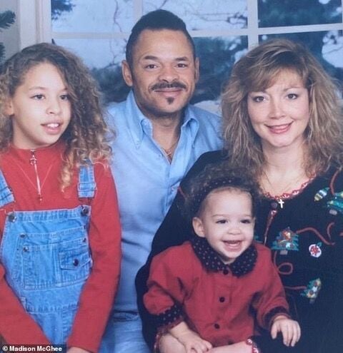 Charleston native tells the story of her father's murder in true crime ...