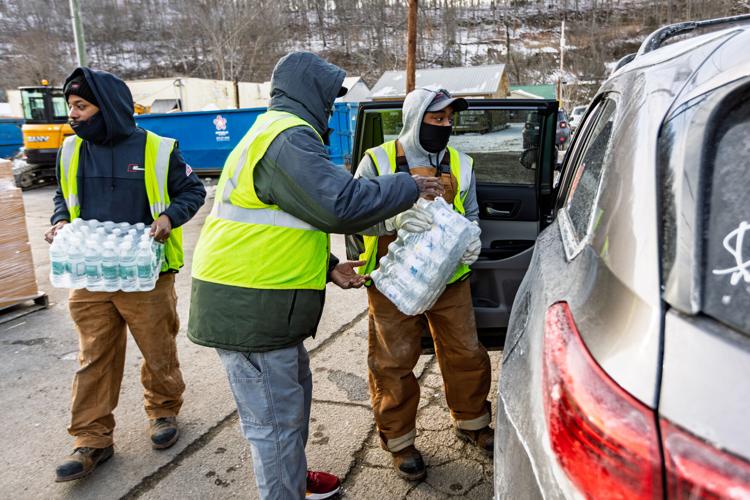 'Making it work:' Two weeks into water ban, Wayne residents wait for ...