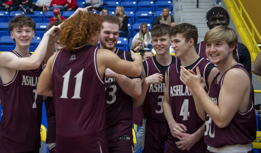 Tomcats make it six straight region titles, knocking off Boyd | Sports ...