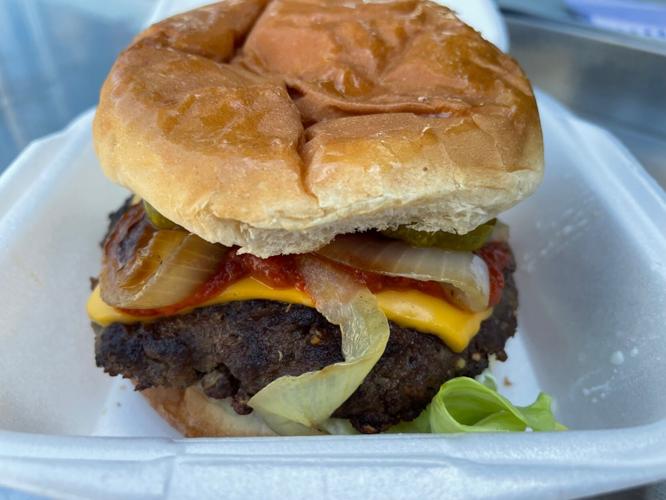 Muncheez brings burgers and shakes on the road | Dining Guide | herald ...