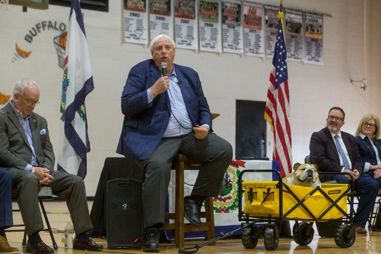 Photos: Gov. Jim Justice visits Buffalo Elementary | Multimedia ...