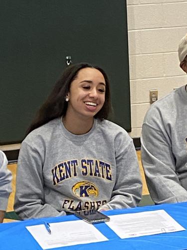Huntington High's Gray signs with Golden Flashes | Sports | herald ...