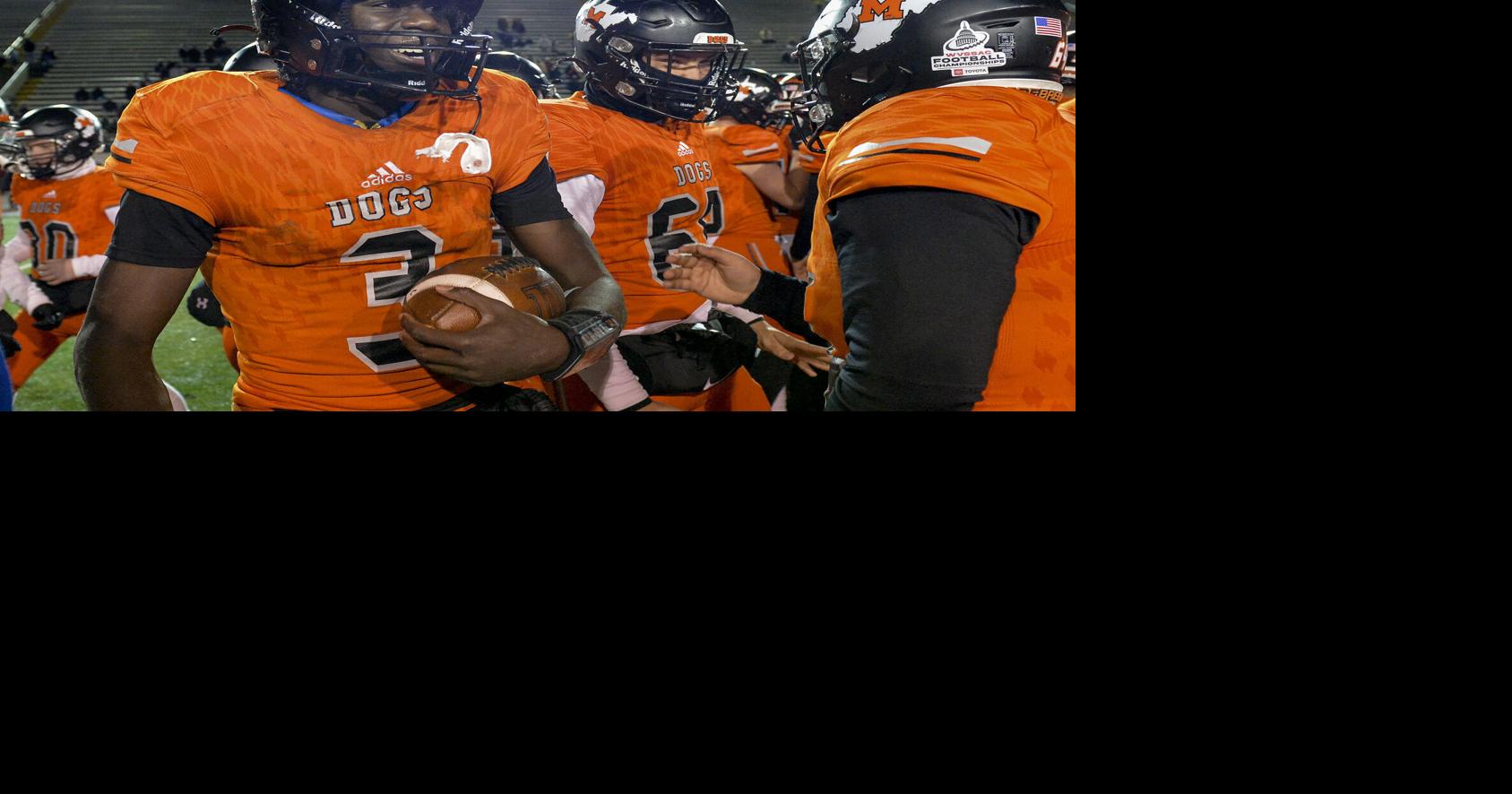 Prep football Class AAAA final: Martinsburg holds off challenge from ...