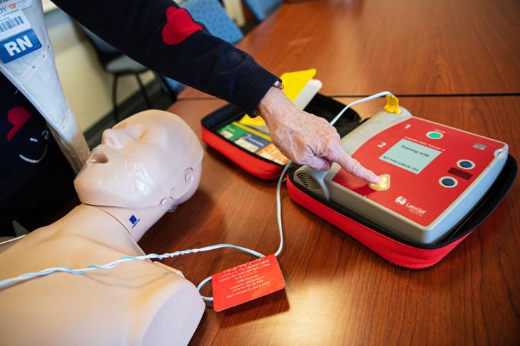 Step by step: How to use an automated external defibrillator (AED) in ...