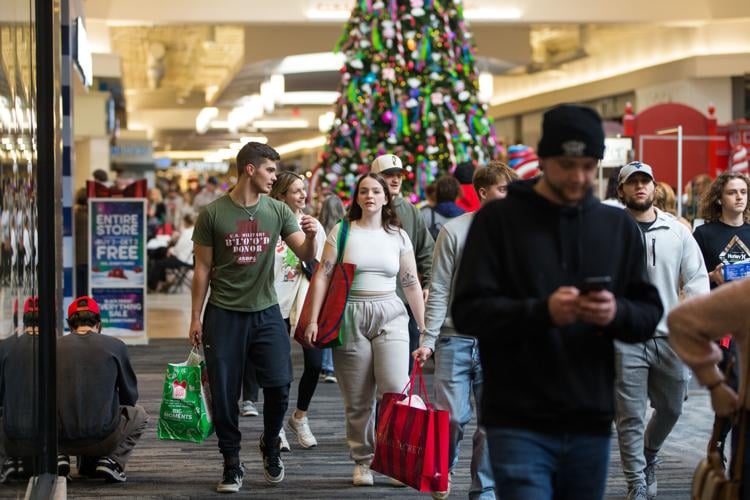 Huntington Mall sees larger crowds this Black Friday | Business ...