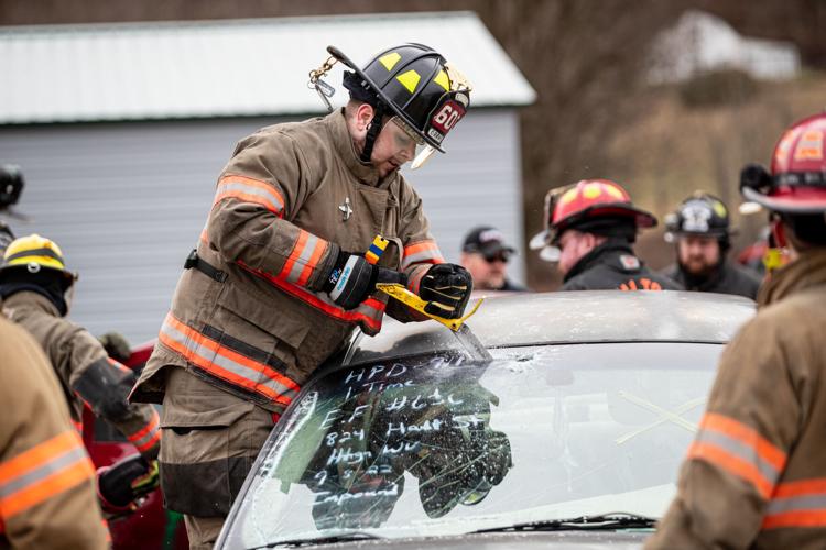 West Virginia firefighters complete training on auto extrications ...