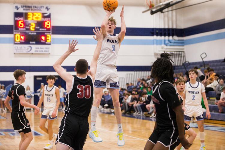 Spring Valley rallies past Hurricane 48-44 | Sports | herald-dispatch.com