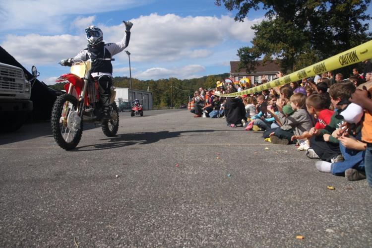 Gallery: Motocross champ makes daring jump | Photos News | herald ...