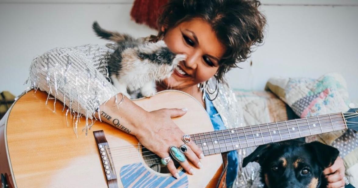 Singer, songwriter, comedian: Sarah Beth Terry brings her show to Bobby ...