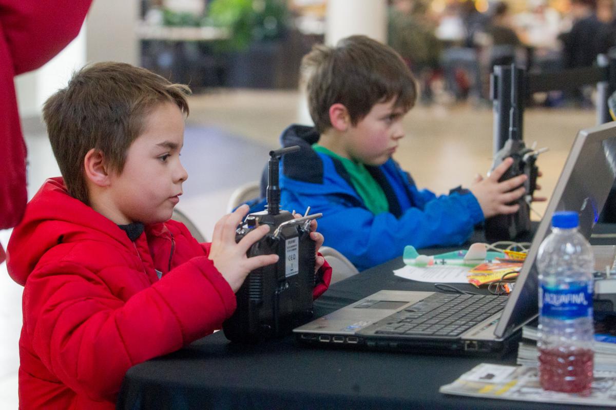 Photos: Tri-State Model Flyers conduct annual mall show | Multimedia ...